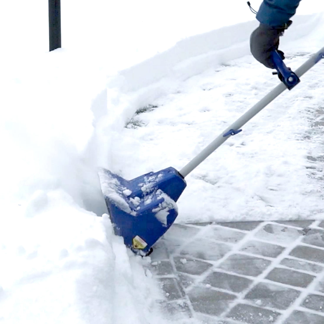 Snow Joe 24-Volt* IONMAX Cordless Snow Shovel Kit | 11-Inch | W/ 4.0-A
