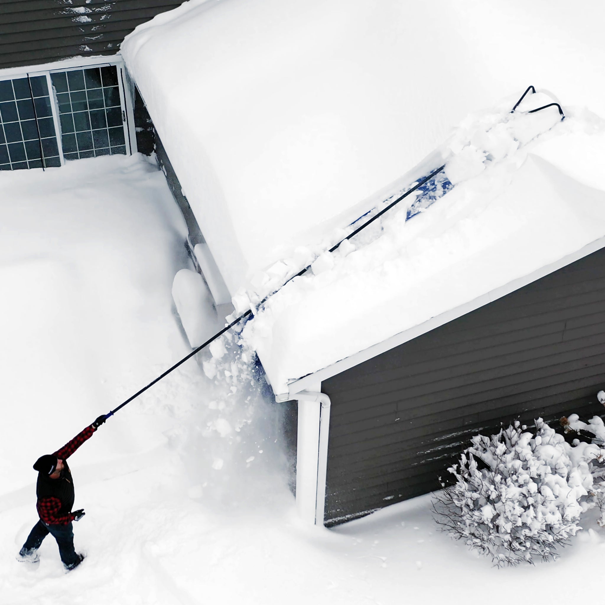Snow Joe RJ208M PRO Snow Removal Roof Rake W/ 20-Foot Debris Slide | 2